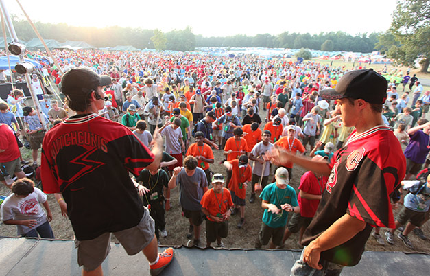 Most people playing with a yo-yo simultaniously | Guinness World Records