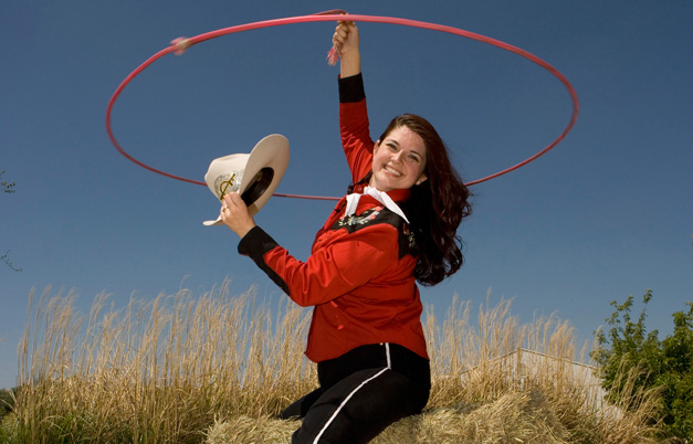 Largest trick roping loop by a female | Guinness World Records