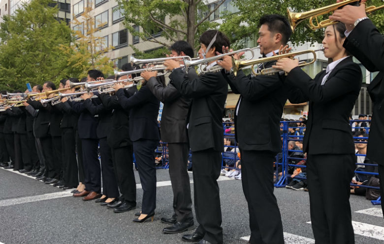 Longest line of fanfare trumpeters (valved trumpets) | Guinness World ...