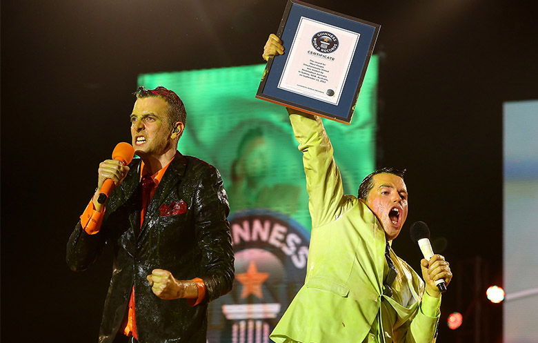 Most people simultaneously slimed | Guinness World Records